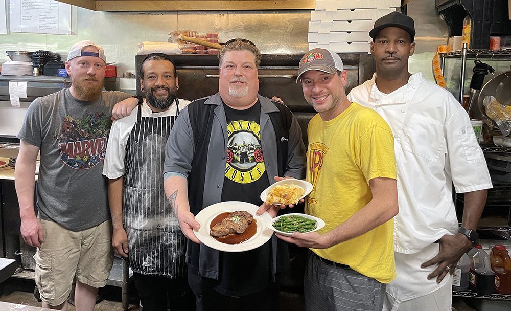 Memphis Flyer | High Point Pizza Serves More Than Standard Fare