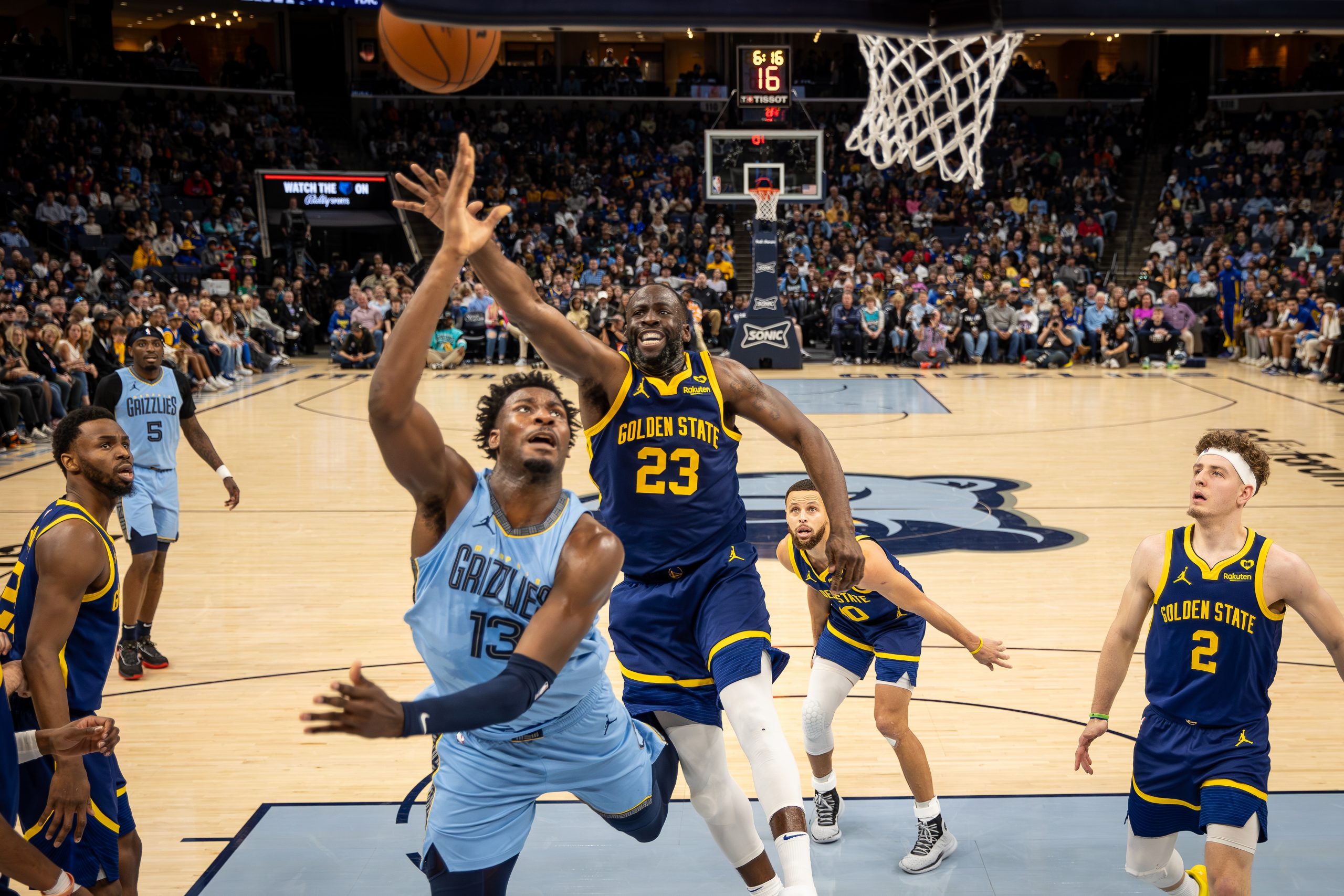 Memphis Flyer | Warriors Blow Out Grizzlies