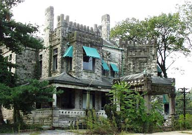 Memphis Flyer | Prince Mongo To Give Up His Memphis “Castle”