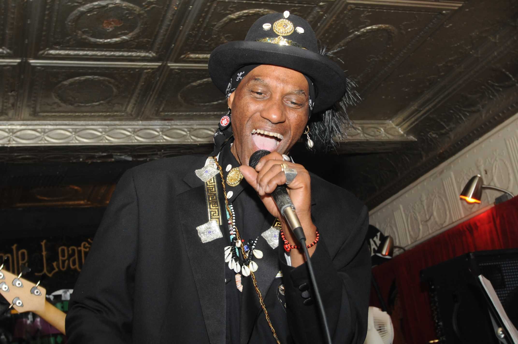 Memphis Flyer | Cyril Neville at Levitt Shell